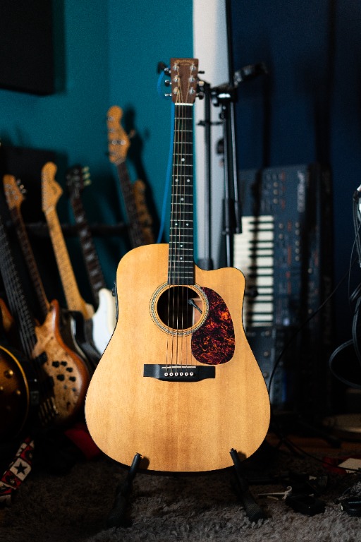 MARTIN DC-16GTE CUTAWAY DREADNOUGHT SOLID SPRUCE TOP ACOUSTIC GUITAR ...