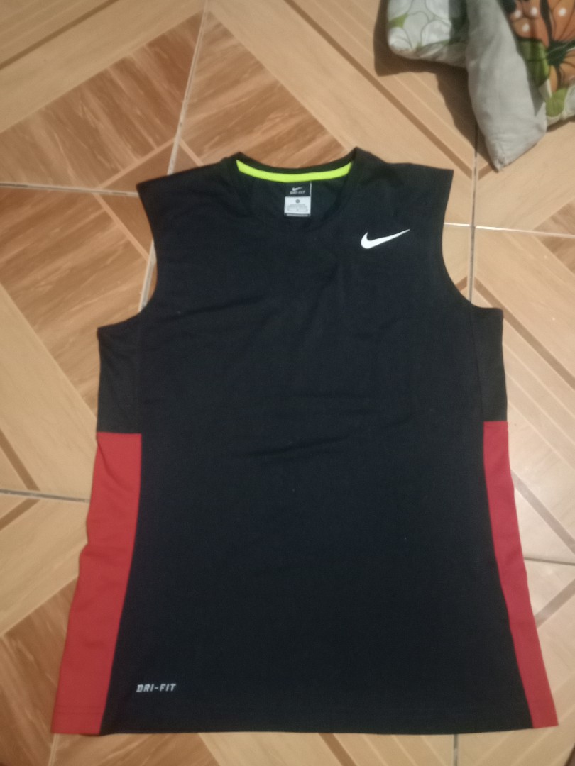 NIKE dri-fit, Men's Fashion, Activewear on Carousell