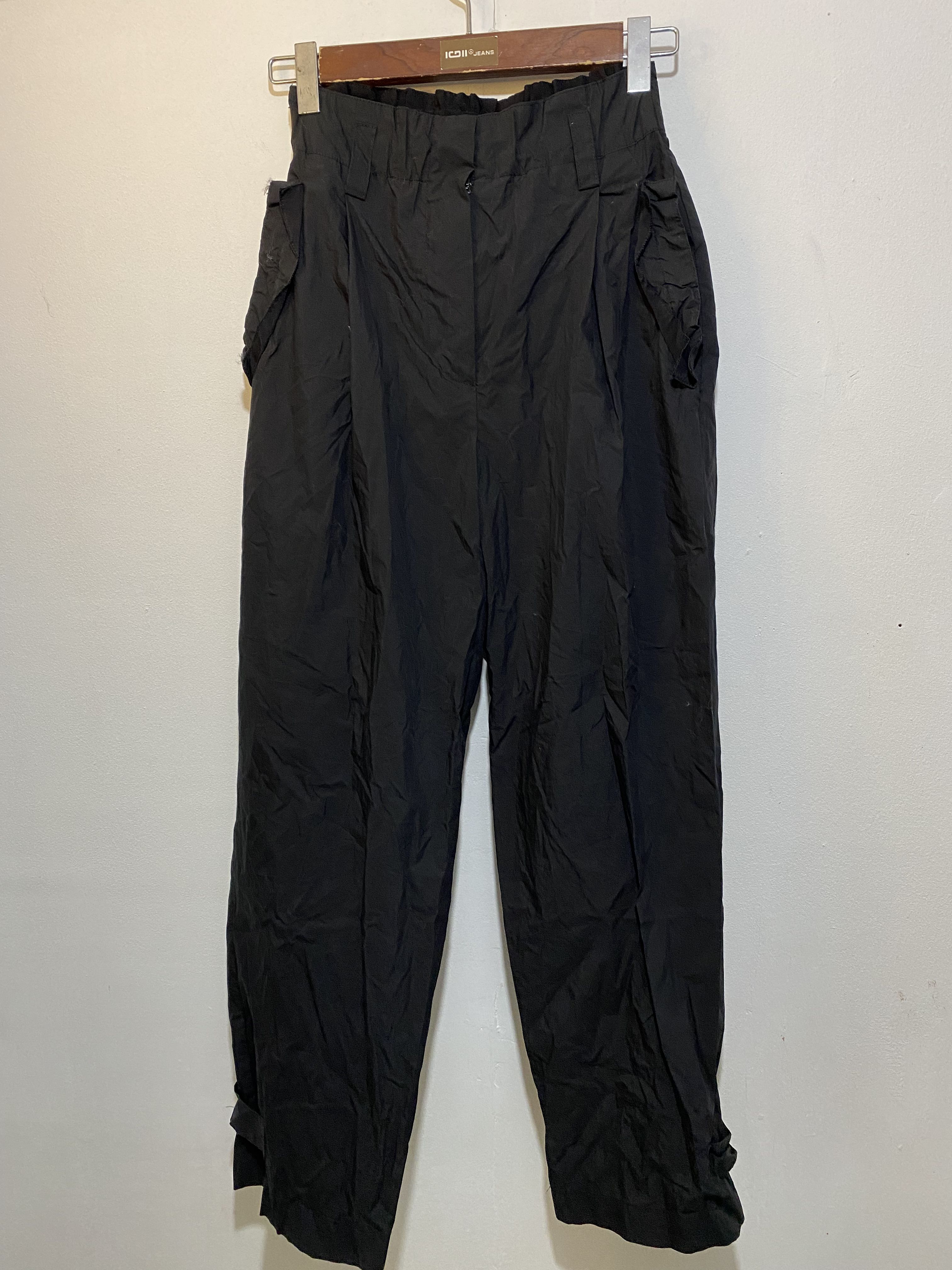 Paper Bag Garterized Trouser Black Pants Made in Korea, Women's Fashion ...