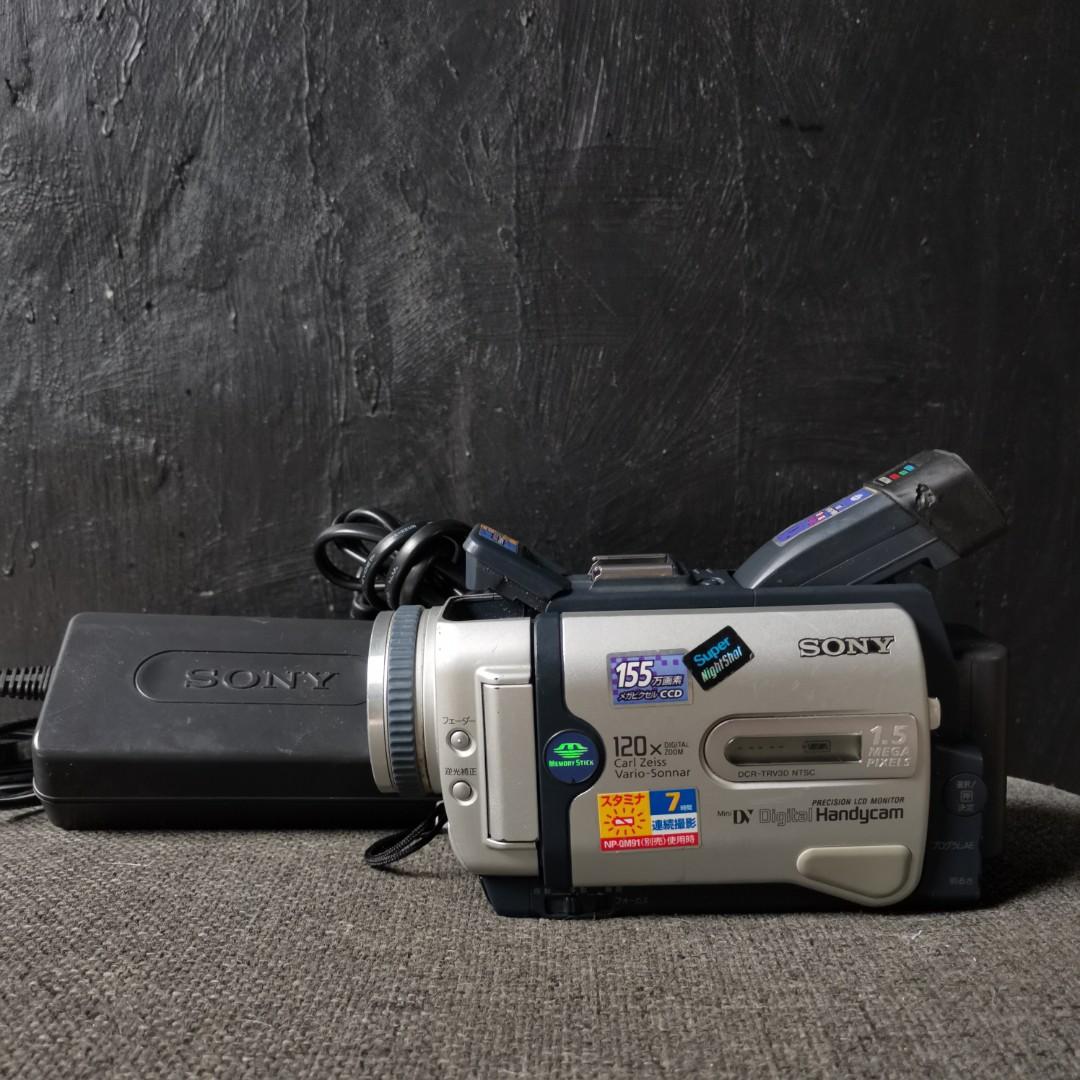 SONY DCR-TRV30 Mini dv Handycam, Photography, Video Cameras on Carousell