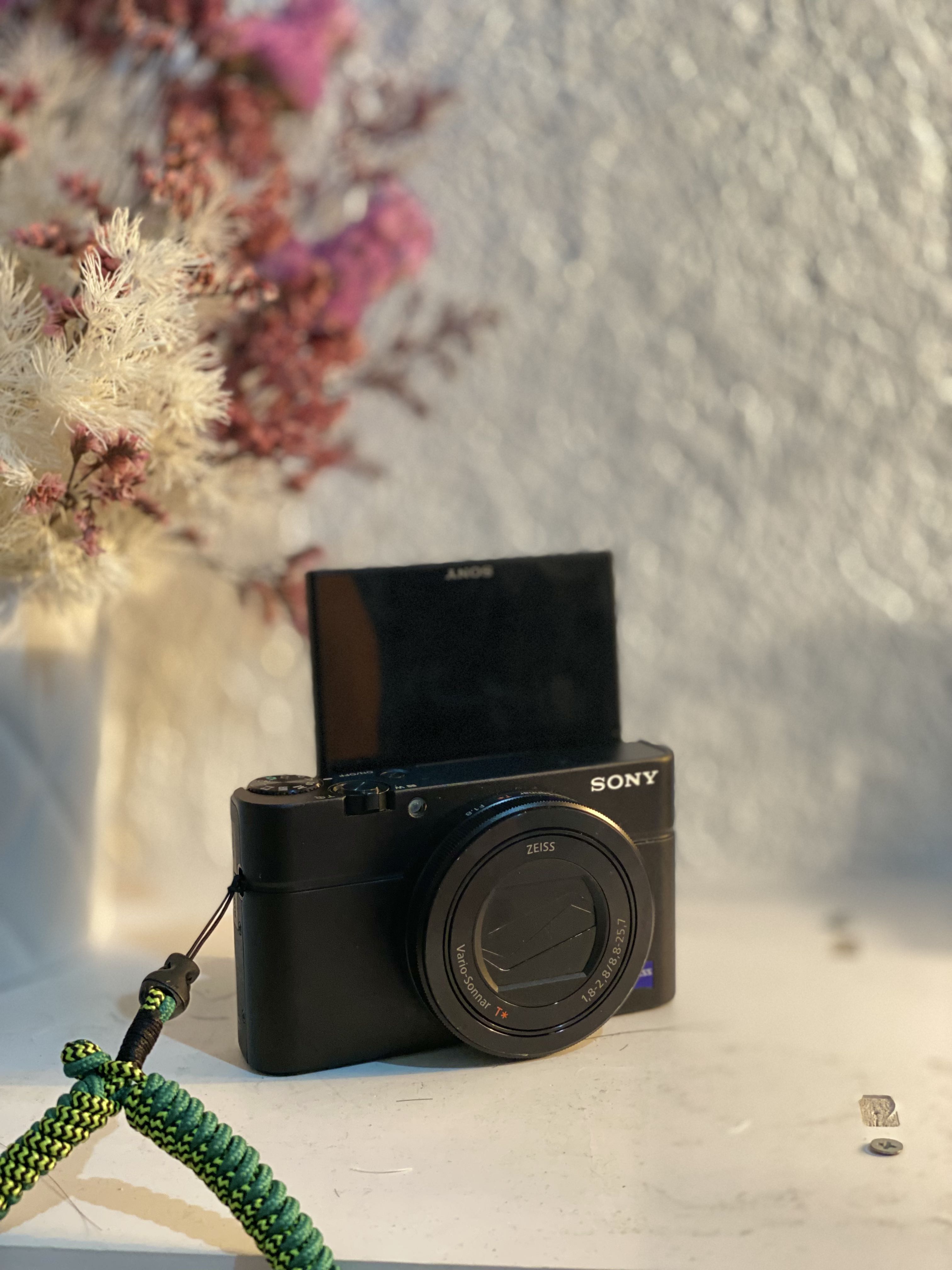 Sony RX100 M3, Photography, Cameras on Carousell
