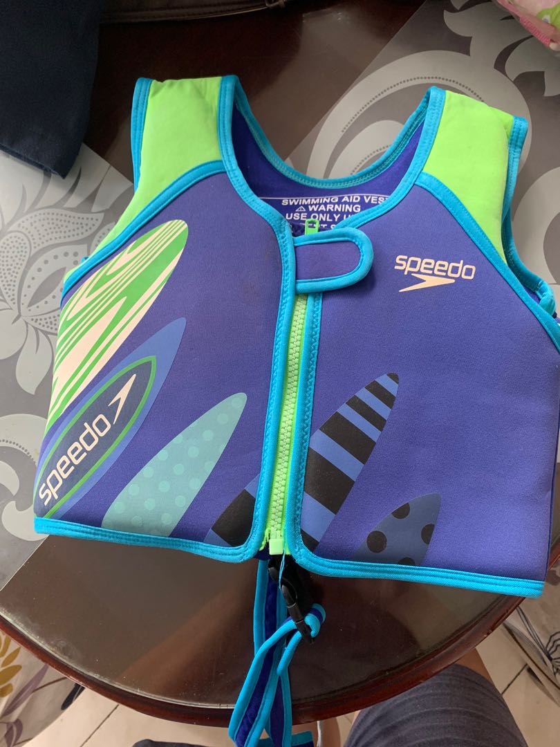 Speedo floater’s, Babies & Kids, Babies & Kids Fashion on Carousell