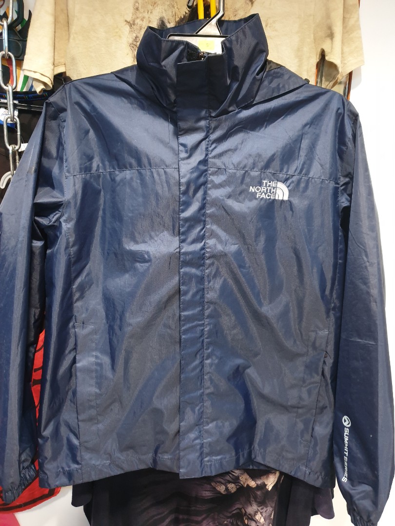 TNF windbreaker, Men's Fashion, Tops & Sets, Hoodies on Carousell