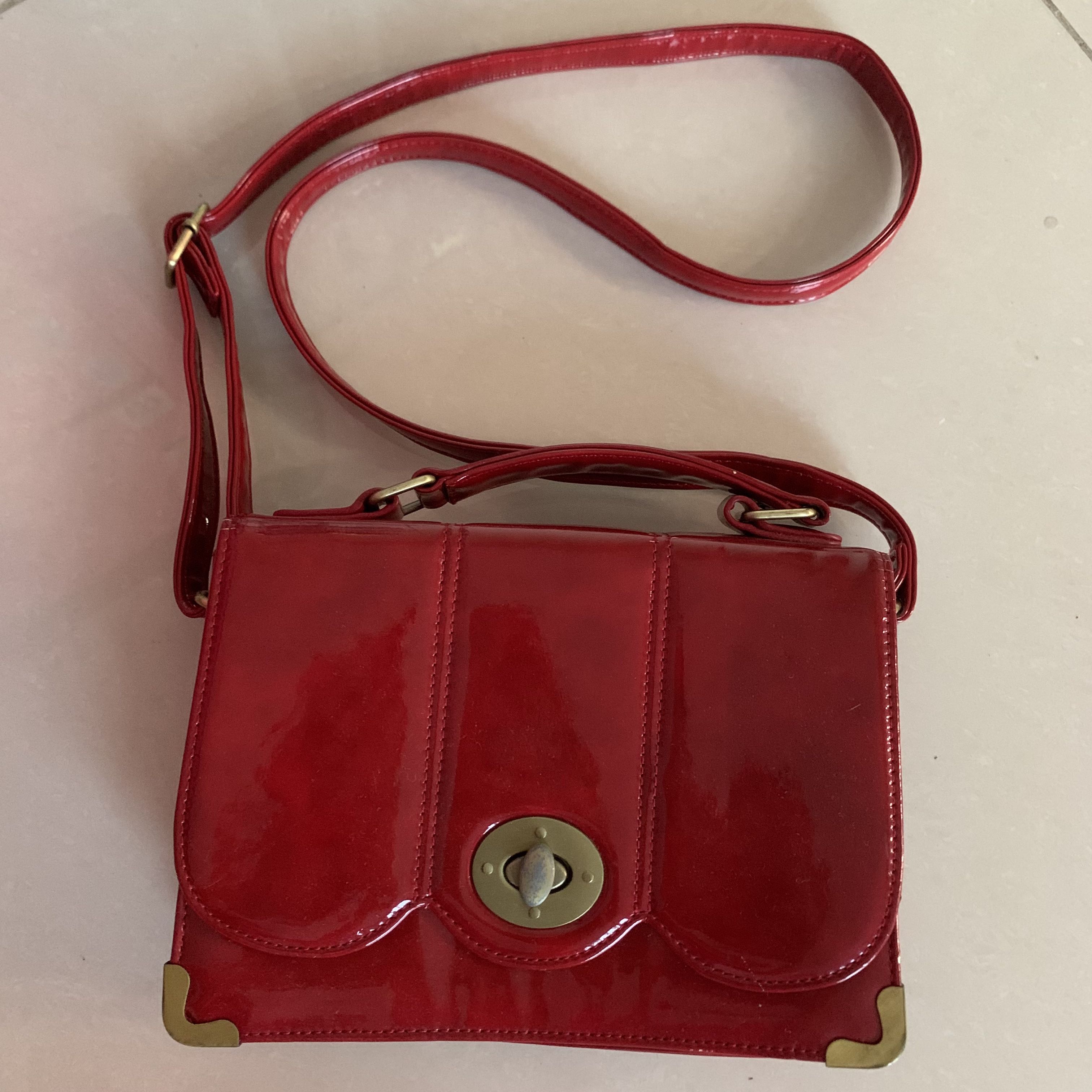 Vintage Vtg Classic Glossy Red Square Sling Crossbody Bag, Women's ...