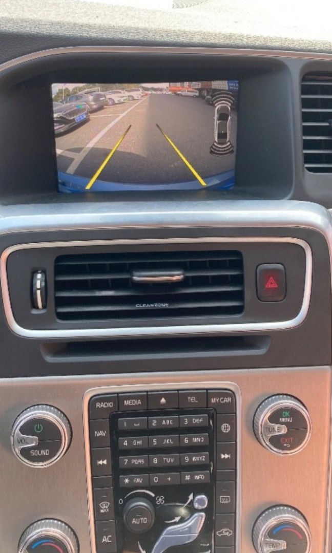 Volvo reverse camera system, Car Accessories, Accessories on Carousell