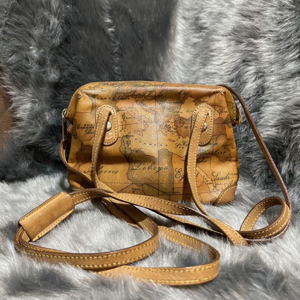 ALVIERO MARTINI MAP BAG, Women's Fashion, Bags & Wallets, Shoulder Bags ...
