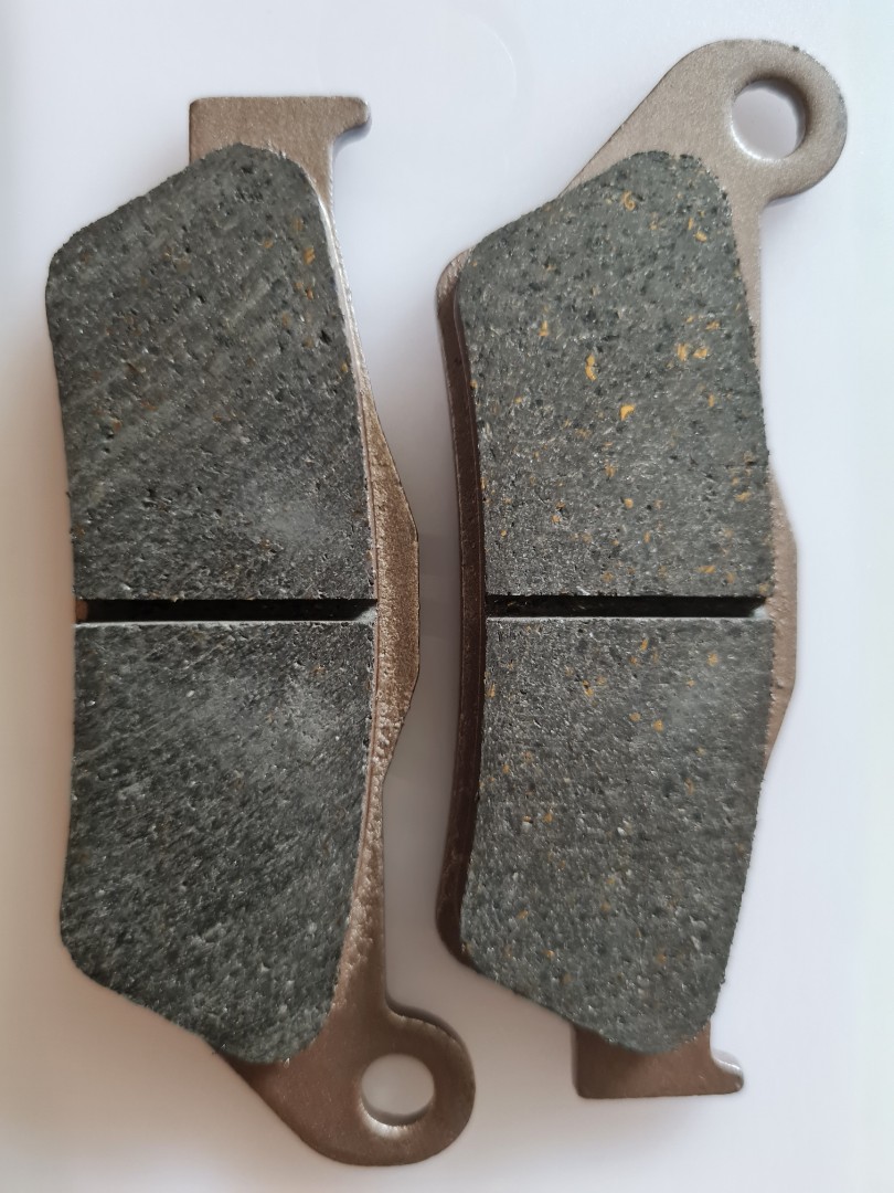 FZ16, BYBRE CALIPER, BMW OEM BRAKE PAD, Motorcycles, Motorcycle Accessories on Carousell