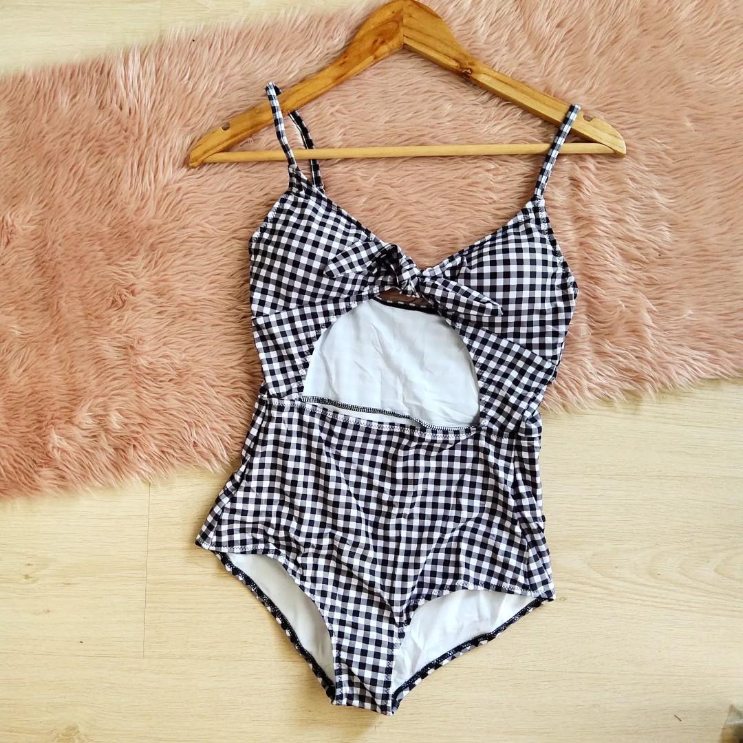Gingham one piece swimsuit, Women's Fashion, Swimwear, Bikinis ...