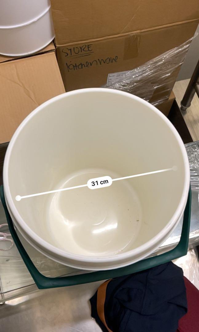 Hot & cold bucket, Furniture & Home Living, Kitchenware & Tableware ...