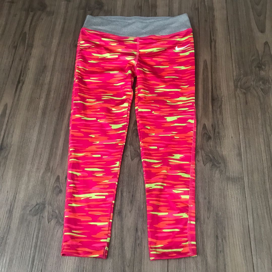 NIKE Girls Tights, Babies & Kids, Babies & Kids Fashion on Carousell
