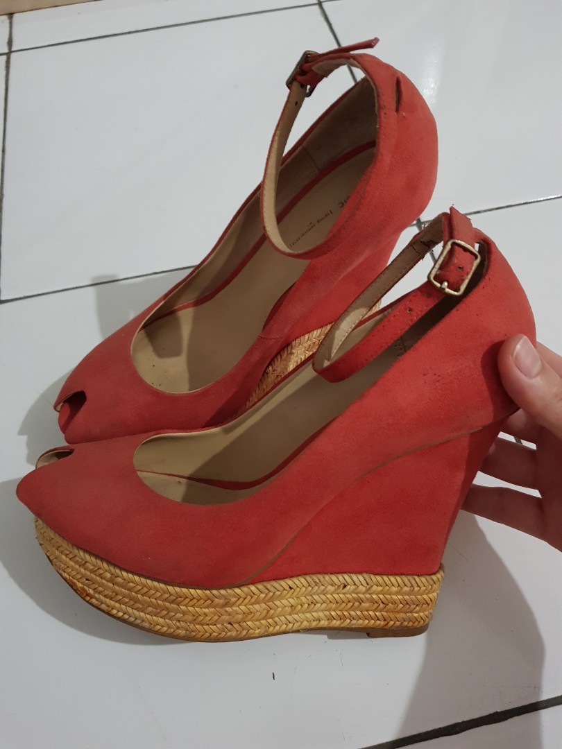 Sepatu High Heels Platform Cantik Preloved Merk Zara, Fesyen Wanita ...
