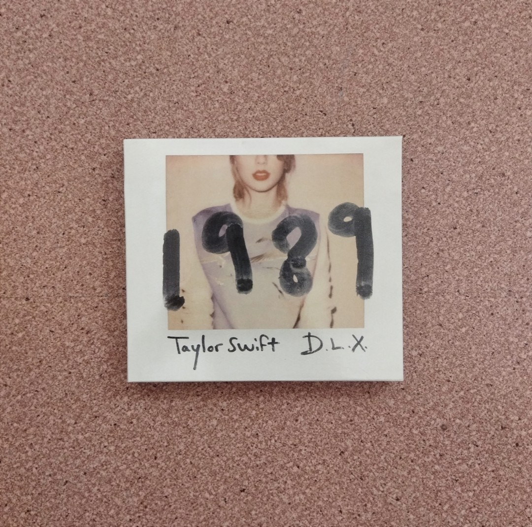 Taylor Swift 1989 DLX PH Edition, Hobbies & Toys, Music & Media, CDs ...