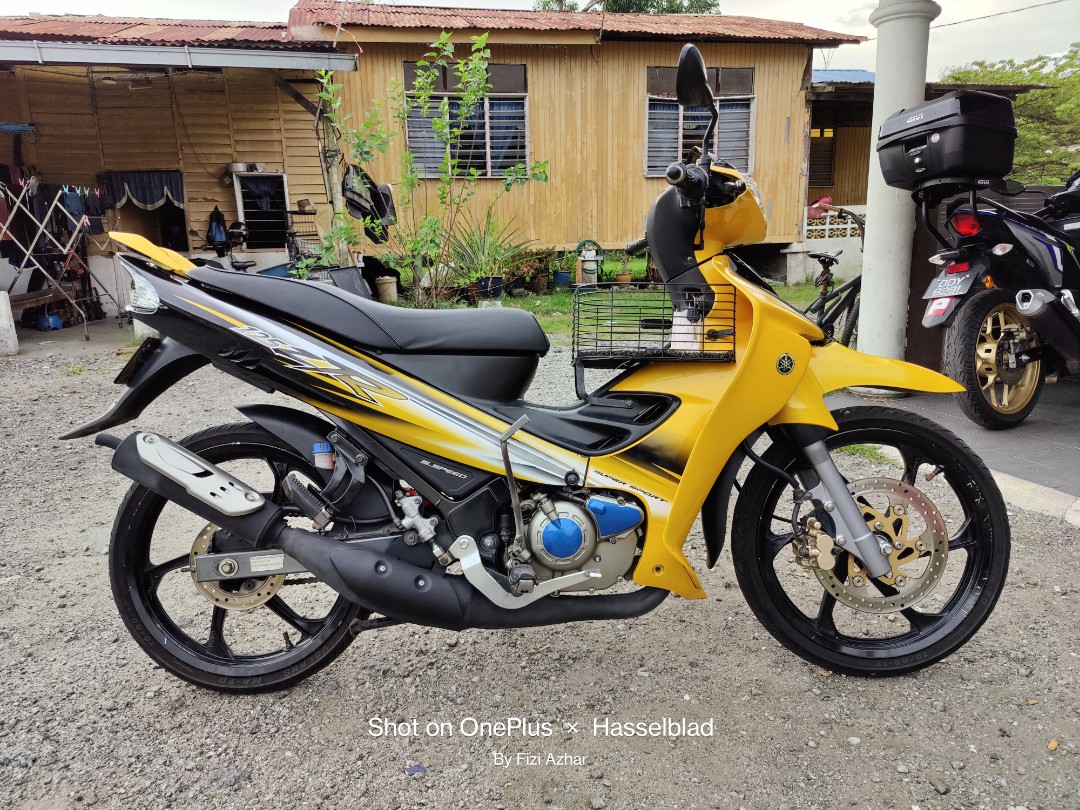 YAMAHA 125ZR KUNING DIRAJA 2017, Motorbikes on Carousell