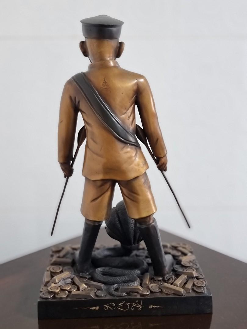 Ajarn Fon Bucha, Hobbies & Toys, Memorabilia & Collectibles, Religious ...