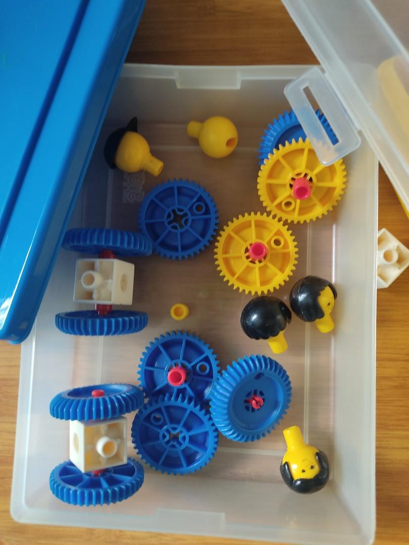 Building blocks/ GIGO connect-a-cube/ Good quality, Babies & Kids ...