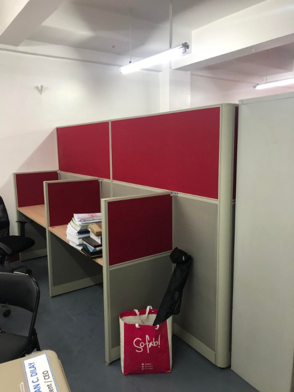 CALL CENTER TABLE OFFICE PARTITIONS, Furniture & Home Living, Office ...