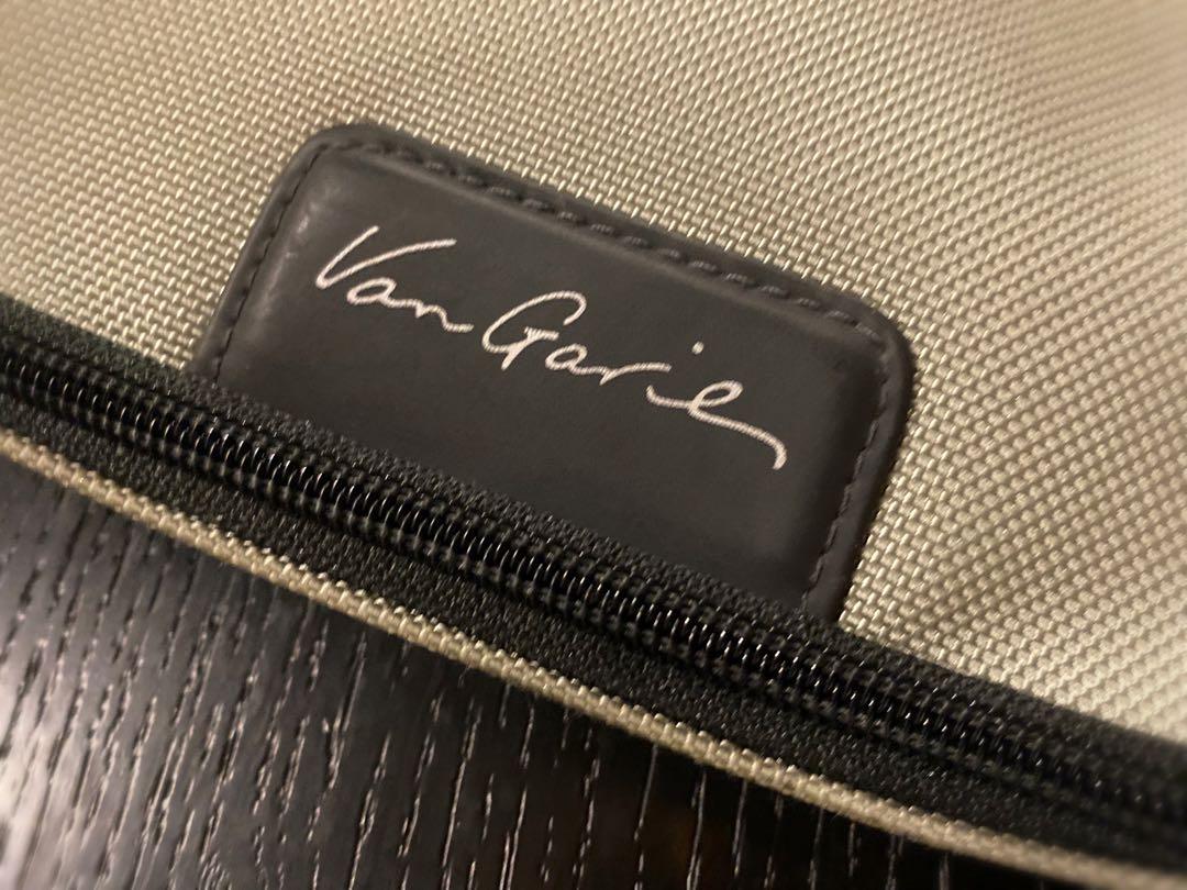 Van Garie Paris Men Multipurpose Clutch, Men's Fashion, Bags, Belt bags ...