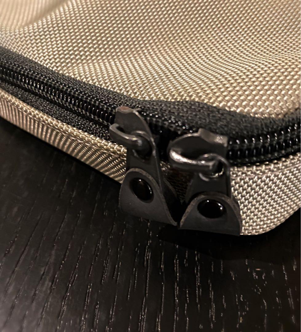 Van Garie Paris Men Multipurpose Clutch, Men's Fashion, Bags, Belt bags ...