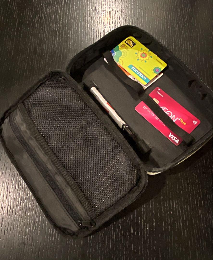 Van Garie Paris Men Multipurpose Clutch, Men's Fashion, Bags, Belt bags ...