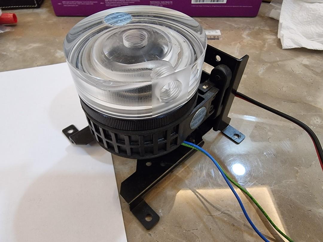 EK D5 PWM Pump Combo, Computers & Tech, Parts & Accessories, Computer ...