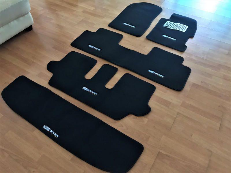 Honda stream floor mat, Car Accessories, Accessories on Carousell