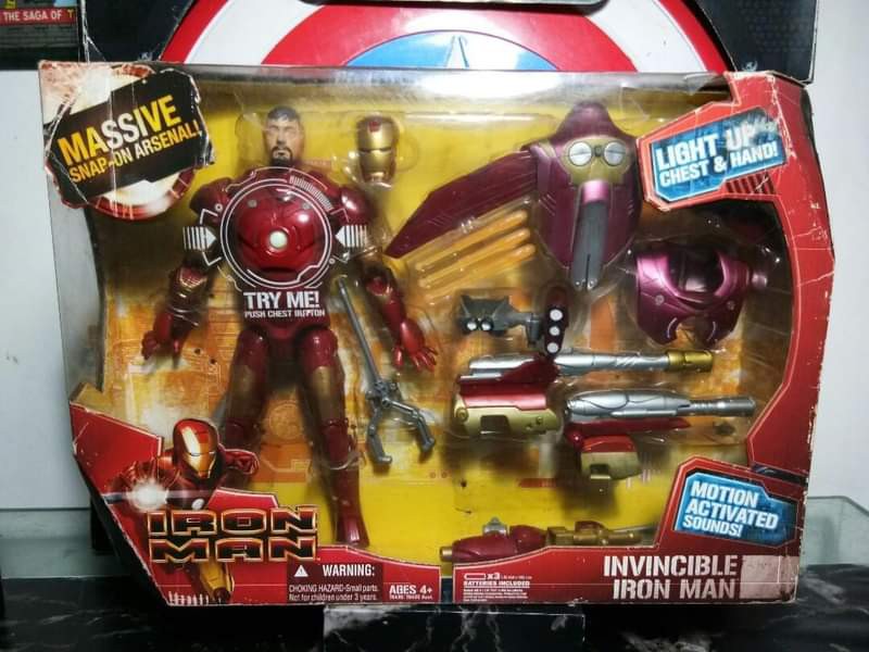 Marvel Hasbro Invincible Iron Man Variant with Massive Snap On Arsenal ...