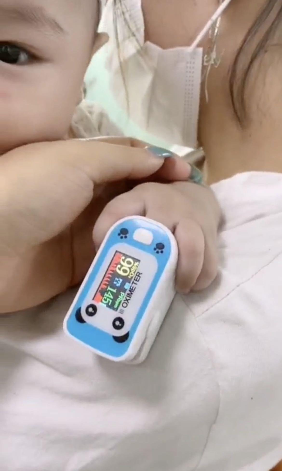 兒童監察血氧機SpO2 Pules Oximeter, 健康及營養食用品, 健康監測儀和體重秤 - Carousell