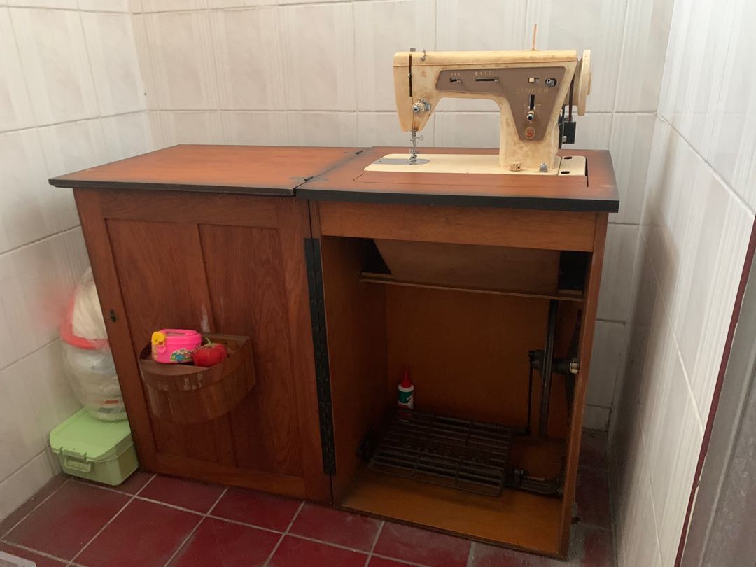 Antique Singer Sewing Machine with Cabinet Frame, Furniture & Home ...