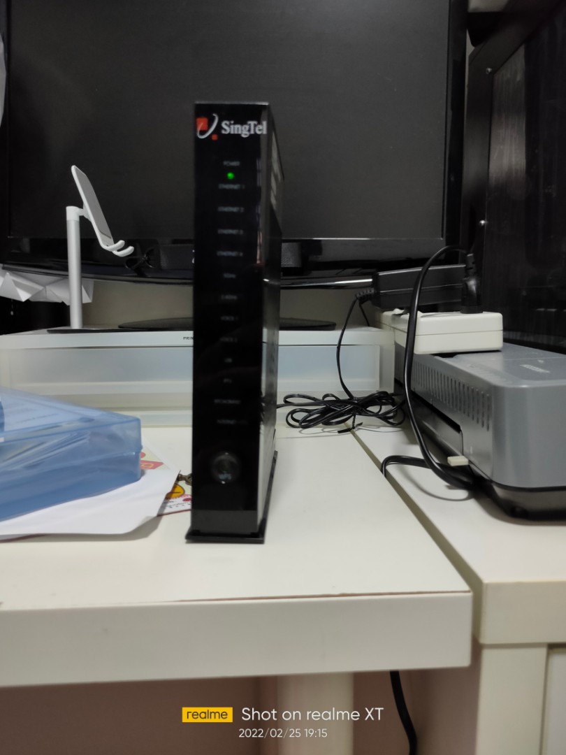 Aztech singtel modem router, Computers & Tech, Parts & Accessories ...