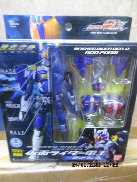 Bandai 萬代 超合金GE-24 裝著變身 幪面超人電王Den-O Rod form, 興趣及遊戲, 玩具 & 遊戲類 - Carousell