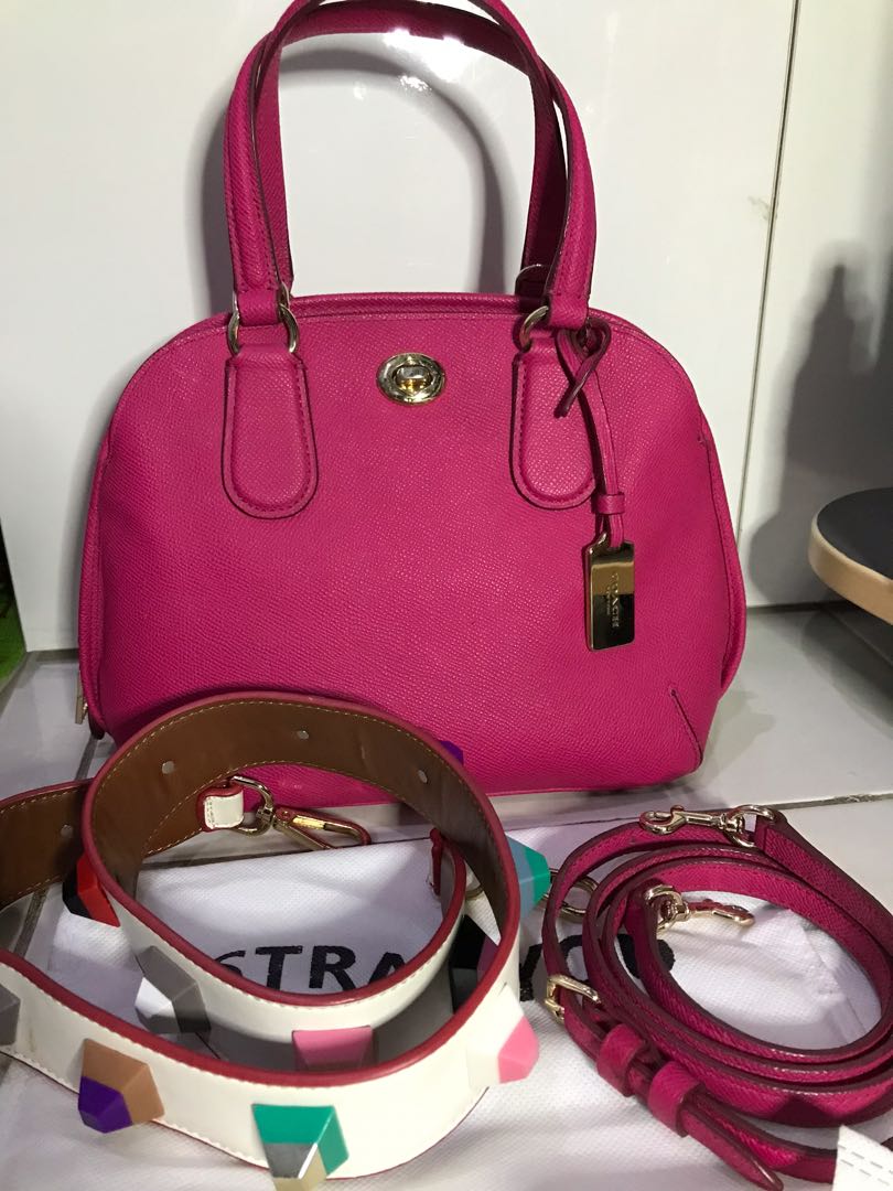 Coach Strap Pink Bag, Barang Mewah, Tas & Dompet di Carousell