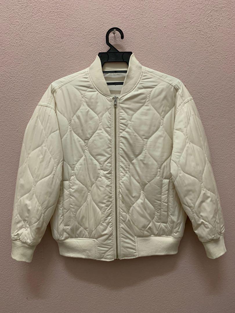 GU Bomber Jacket, Men's Fashion, Coats, Jackets and Outerwear on Carousell