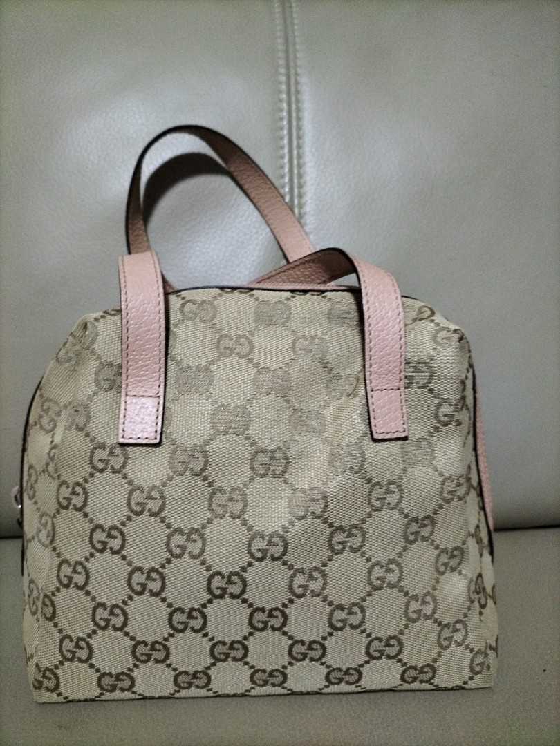 Fast deal 250 SGD Gucci hand carry, Women's Fashion, Bags & Wallets ...