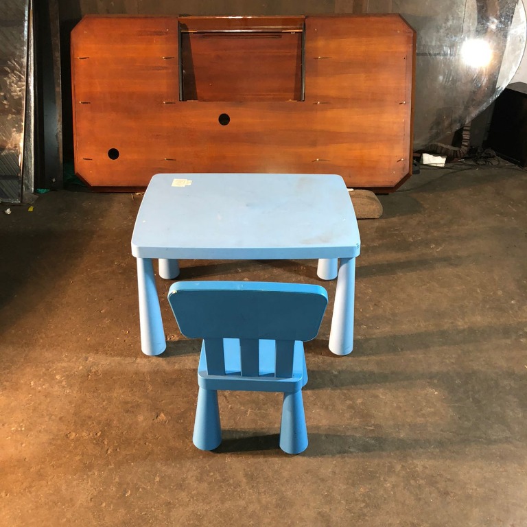 IKEA MAMMUT Blue Colour Kids Table with Chair / IKEA MAMMUT Meja Kanak ...