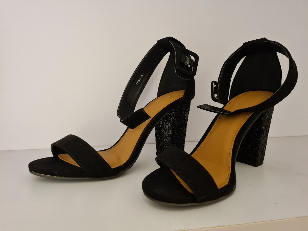 Rubi Glittery Block Heels, Women's Fashion, Footwear, Heels on Carousell