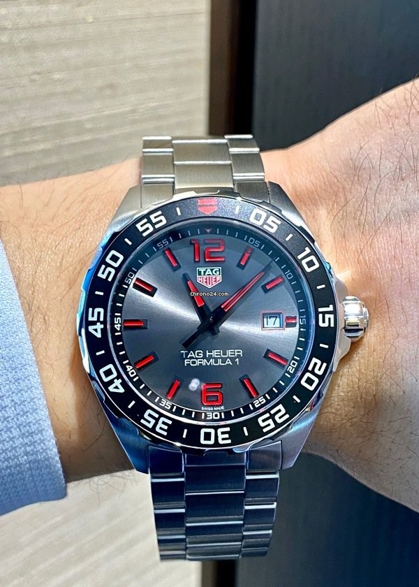 Tag Heuer F1 Grey Red Edition Quartz, Luxury, Watches on Carousell