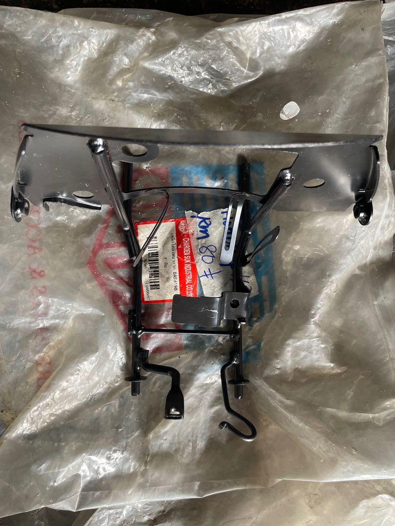 Th110 Honda head bracket metal, Motorbikes on Carousell