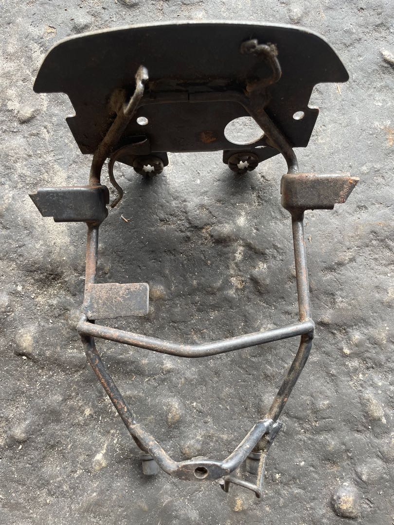 Th110 Honda hurricane headlamp bracketp, Motorbikes on Carousell