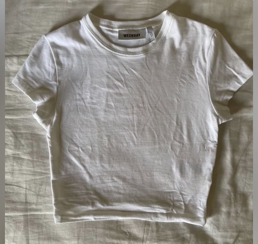 Weekday ASOS White Crop Top, Women's Fashion, Tops, Shirts on Carousell