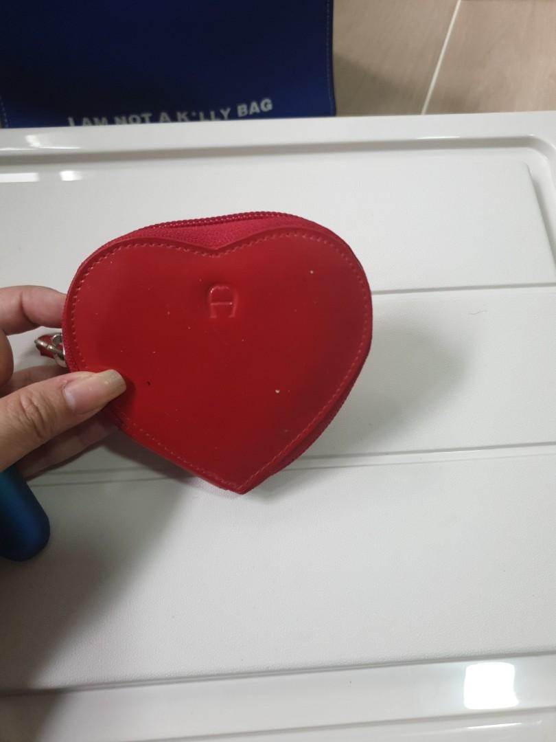 Aigner heart Coin Pouch, Women's Fashion, Bags & Wallets, Wallets ...