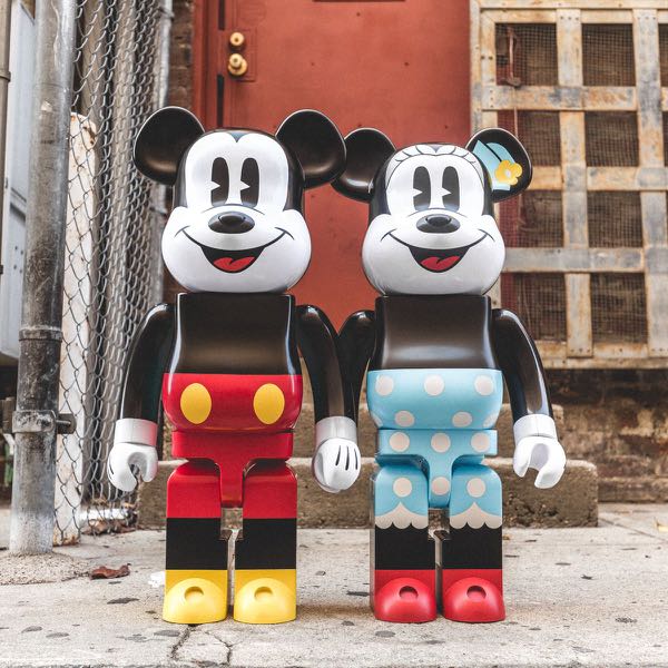 Bearbrick Mickey Mouse & Minnie Mouse 400%, Hobbies & Toys, Toys ...