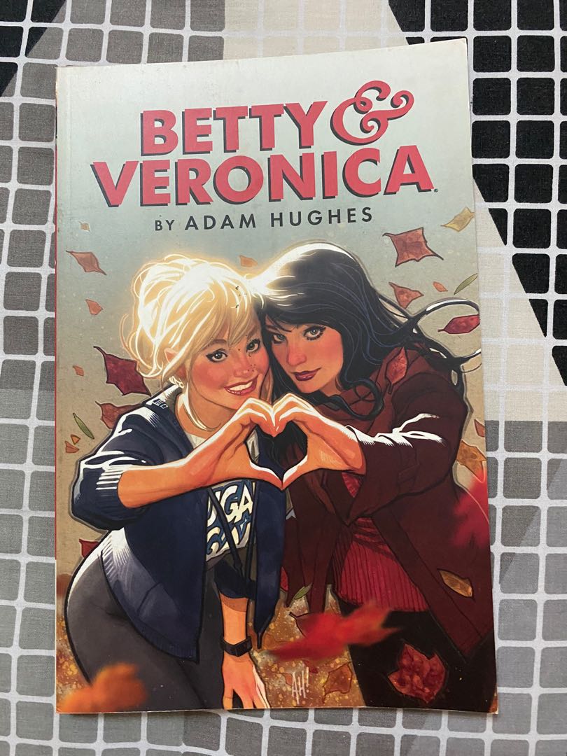 Betty And Veronica By Adam Hughes Hobbies And Toys Books And Magazines Comics And Manga On Carousell