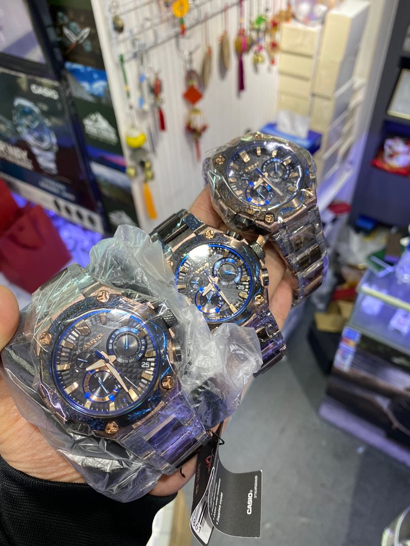 Casio G-Shock 衝擊丸 MRG-B2000SH-5, 名牌, 手錶 - Carousell