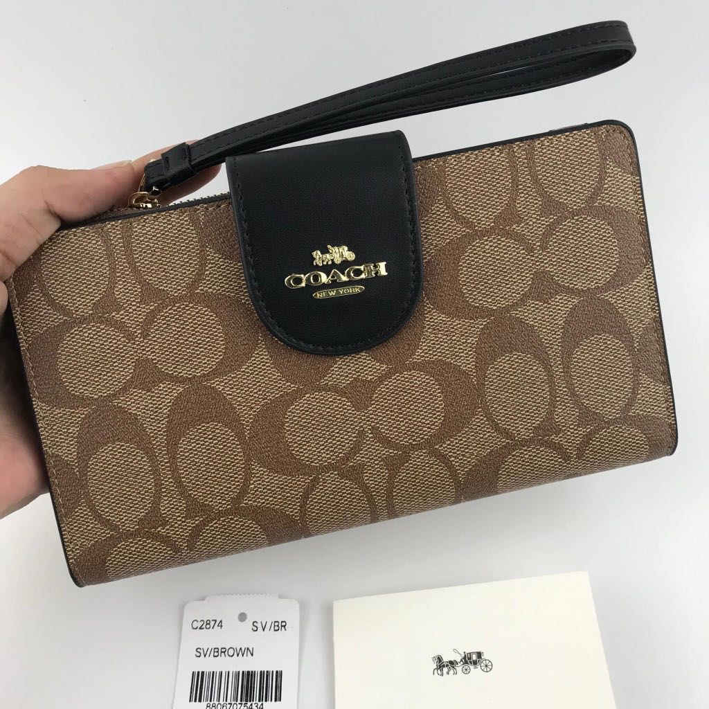 Coach Phone Wallet/Wristlet in Signature Canvas, Women's Fashion, Bags ...