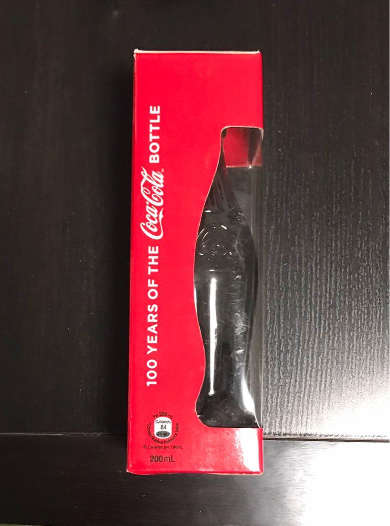 Coca-Cola 100 years of Coca-Cola Bottle 可口可樂100週年弧形樽, 嘢食 & 嘢飲, 飲料 ...
