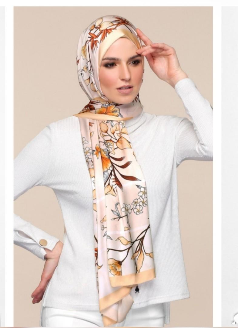 Duck Shawl - Merdeka, Women's Fashion, Muslimah Fashion, Hijabs on ...