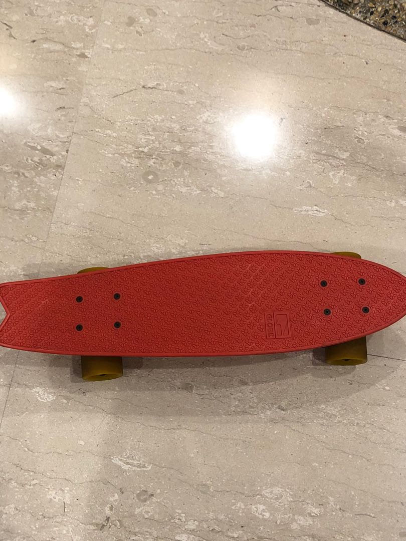 globe penny board, Sports Equipment, Sports & Games, Skates ...