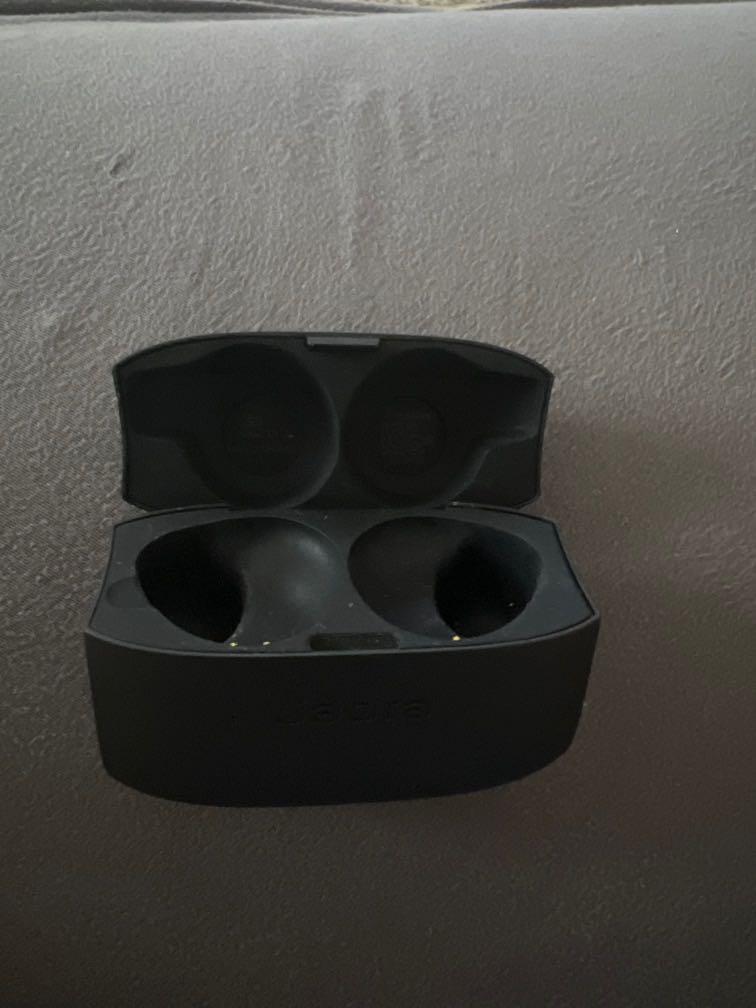 Jabra EarPod casing, Audio, Earphones on Carousell