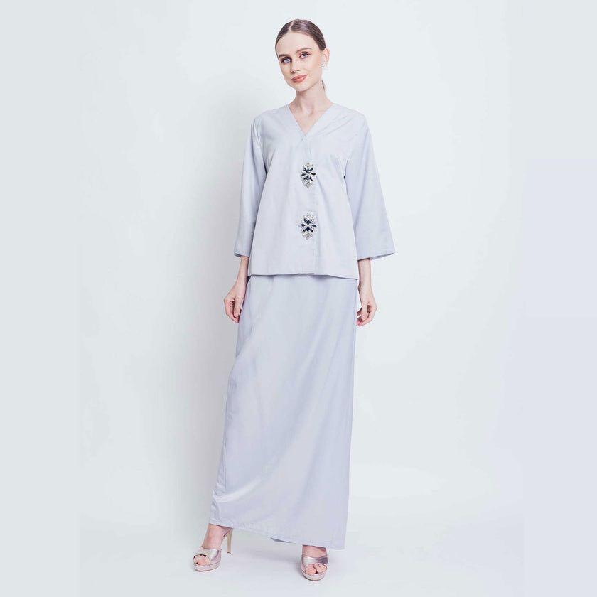 Larney Raya Kurung, Women's Fashion, Muslimah Fashion, Baju Kurung ...