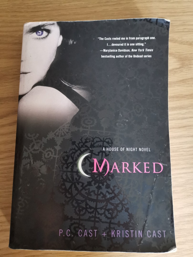 Marked - A house of night novel, Hobbies & Toys, Books & Magazines ...